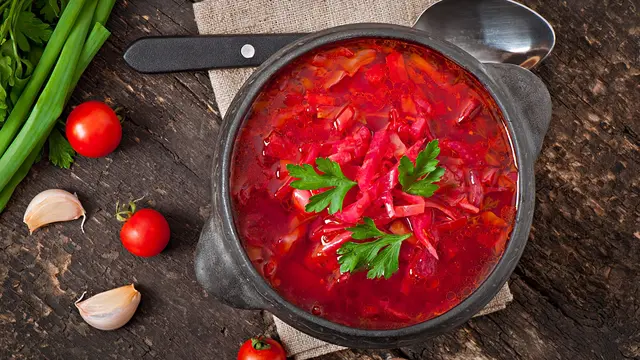 Easy Borscht Recipe: A Guide to Making Delicious Beet Soup - English ...