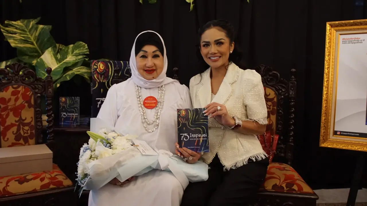 Dewi Motik Pramono: 75 Tahun Inspirasi, Buku dan Galeri Seni - ShowBiz ...