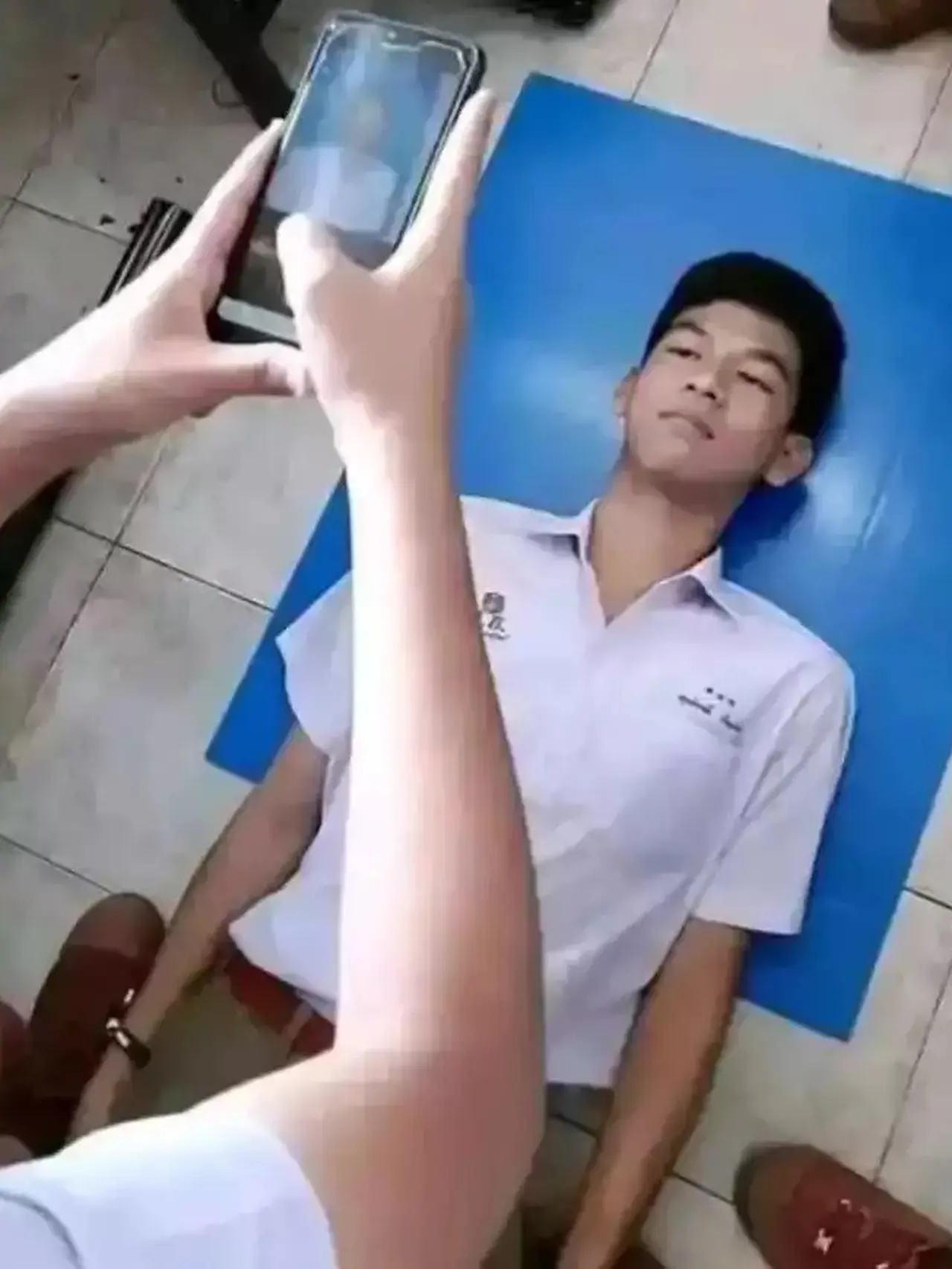 7 Potret Kreasi Murid Saat Gabut di Kelas Ini Kocak, Bikin Rindu ...