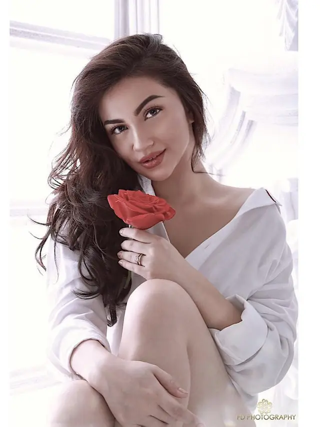 4 Pesona Seksi Ariel Tatum yang Bikin Salah Fokus Mata Pria - ShowBiz Liputan6.com