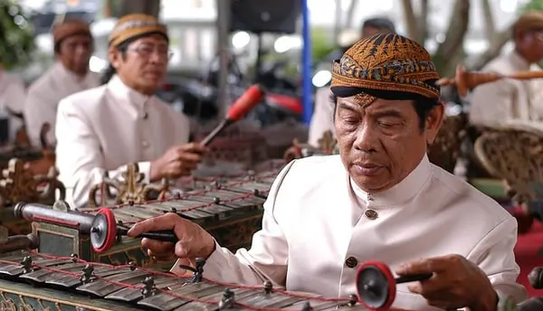 Mengungkap Fakta Jin Azazil, Pemimpin Malaikat yang Berubah Jadi ...