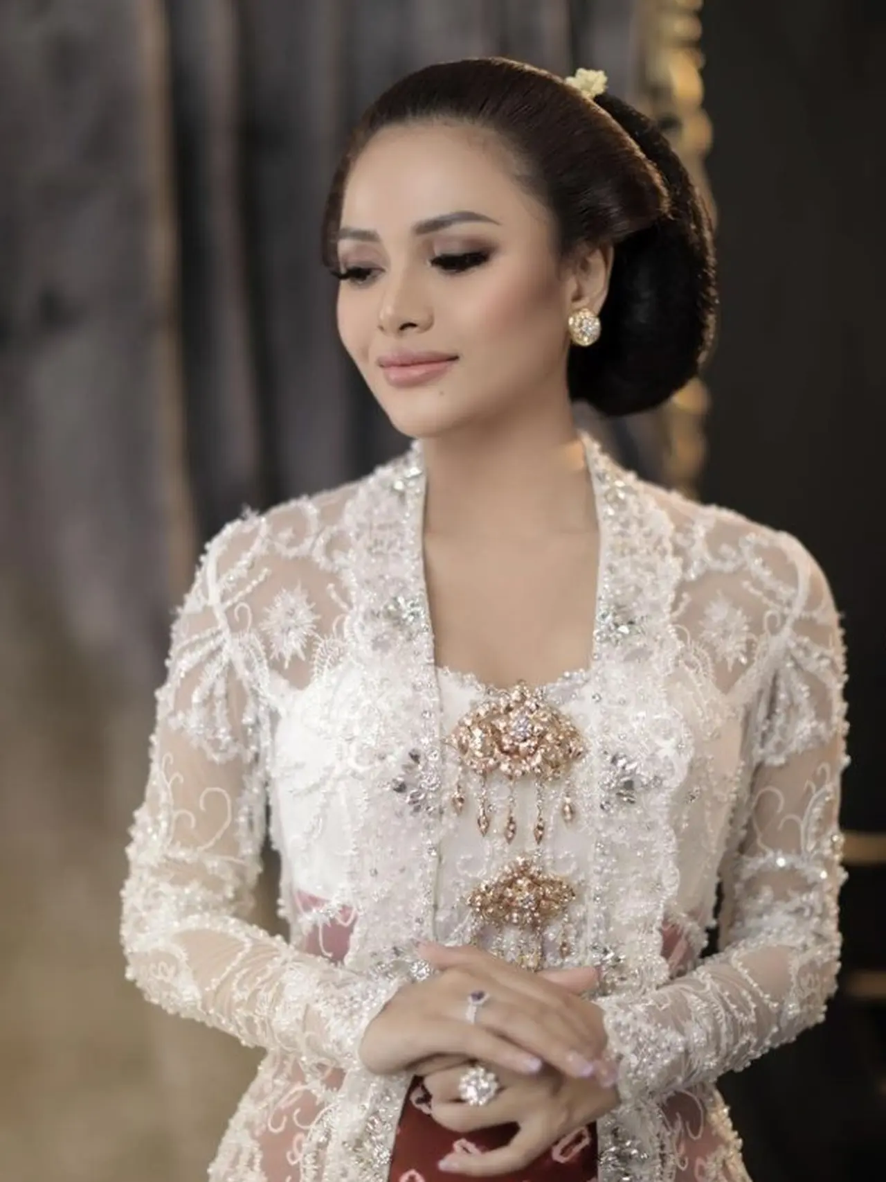 Foto-foto Ragam Jenis Pakaian Adat Jawa, Punya Ciri Khas di Setiap Daerah