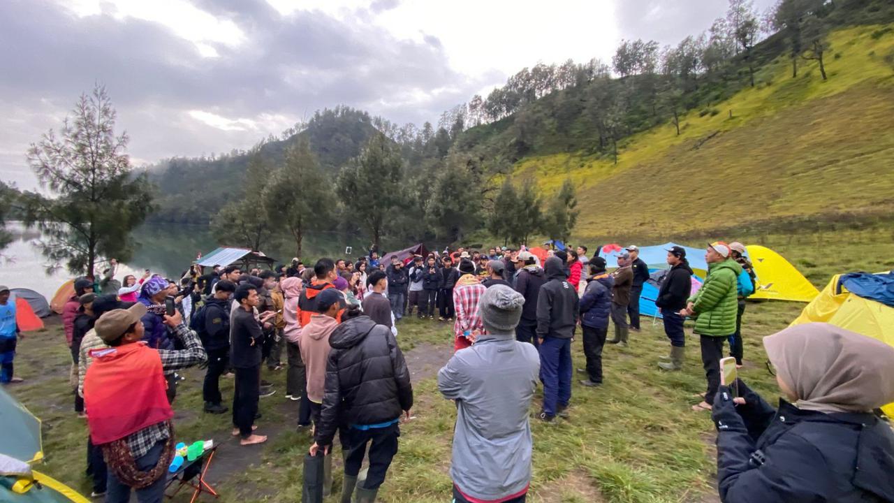 Gunung Semeru Erupsi, Begini Nasib 178 Pendaki di Ranu Kumbolo