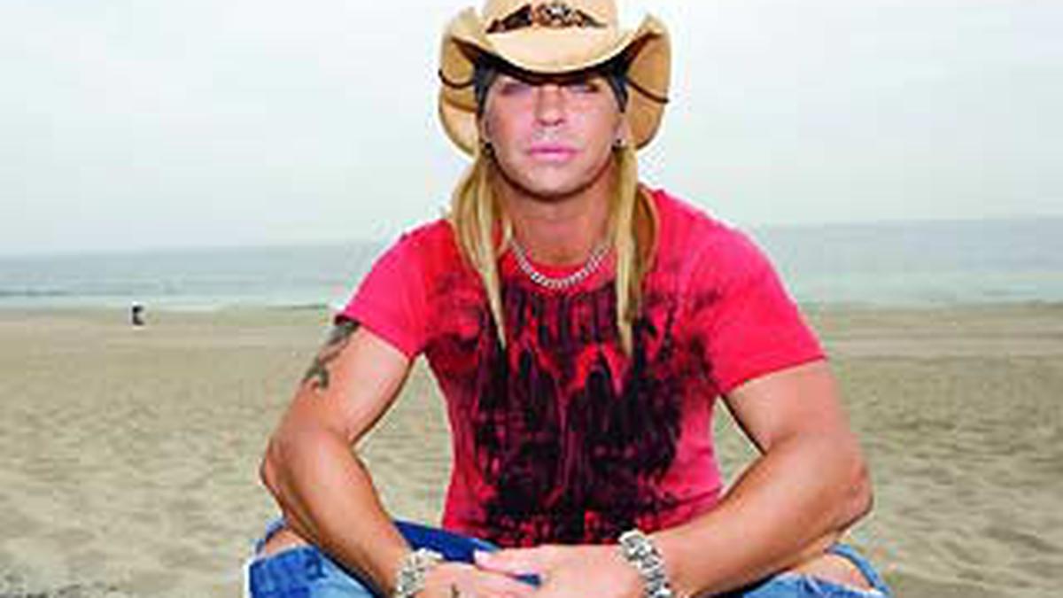 Final 'Celebrity Apprentice', Diramaikan Vokalis Poison - ShowBiz ...