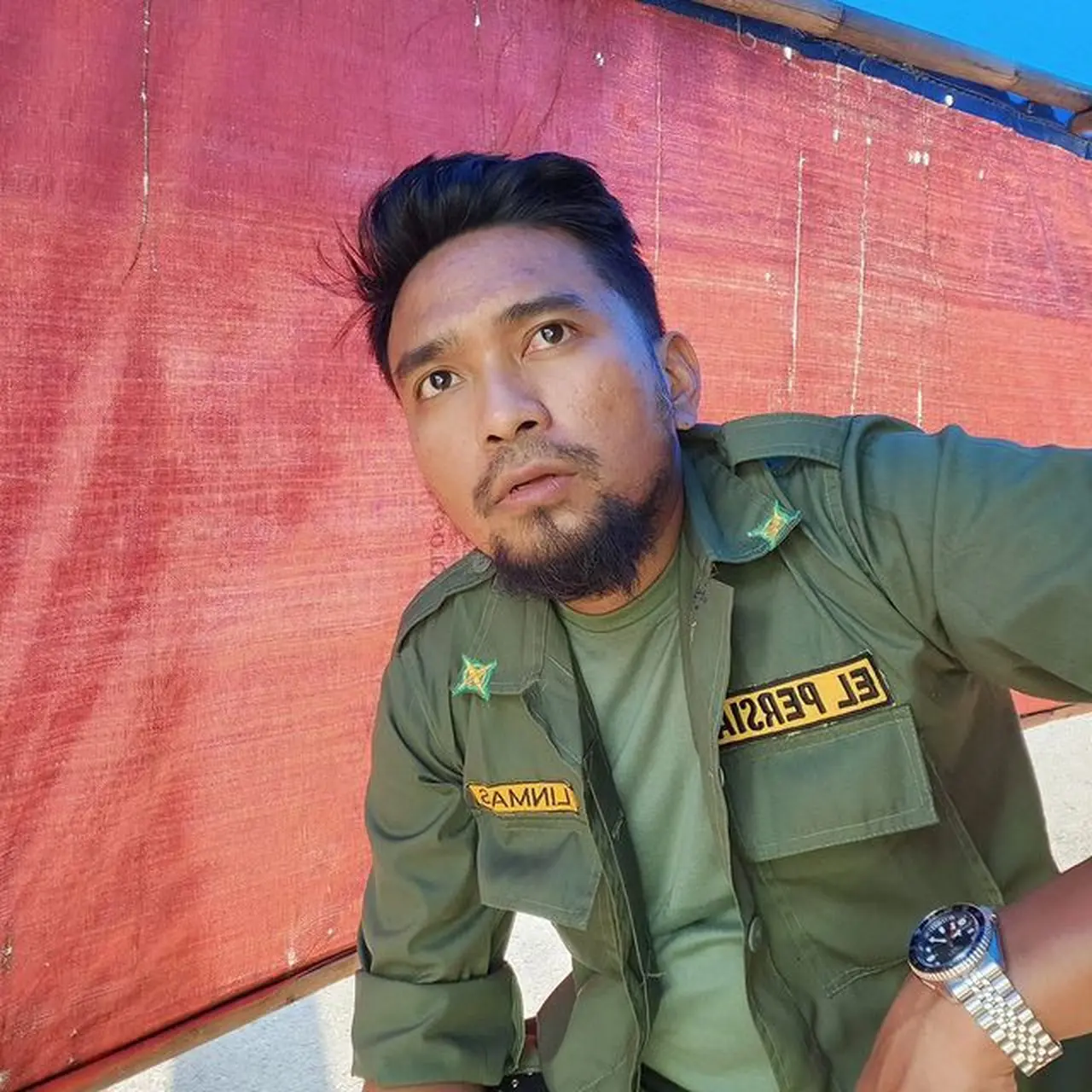 8 Potret Keseruan Geng The Prediksi Pakai Seragam Linmas, Netizen ...