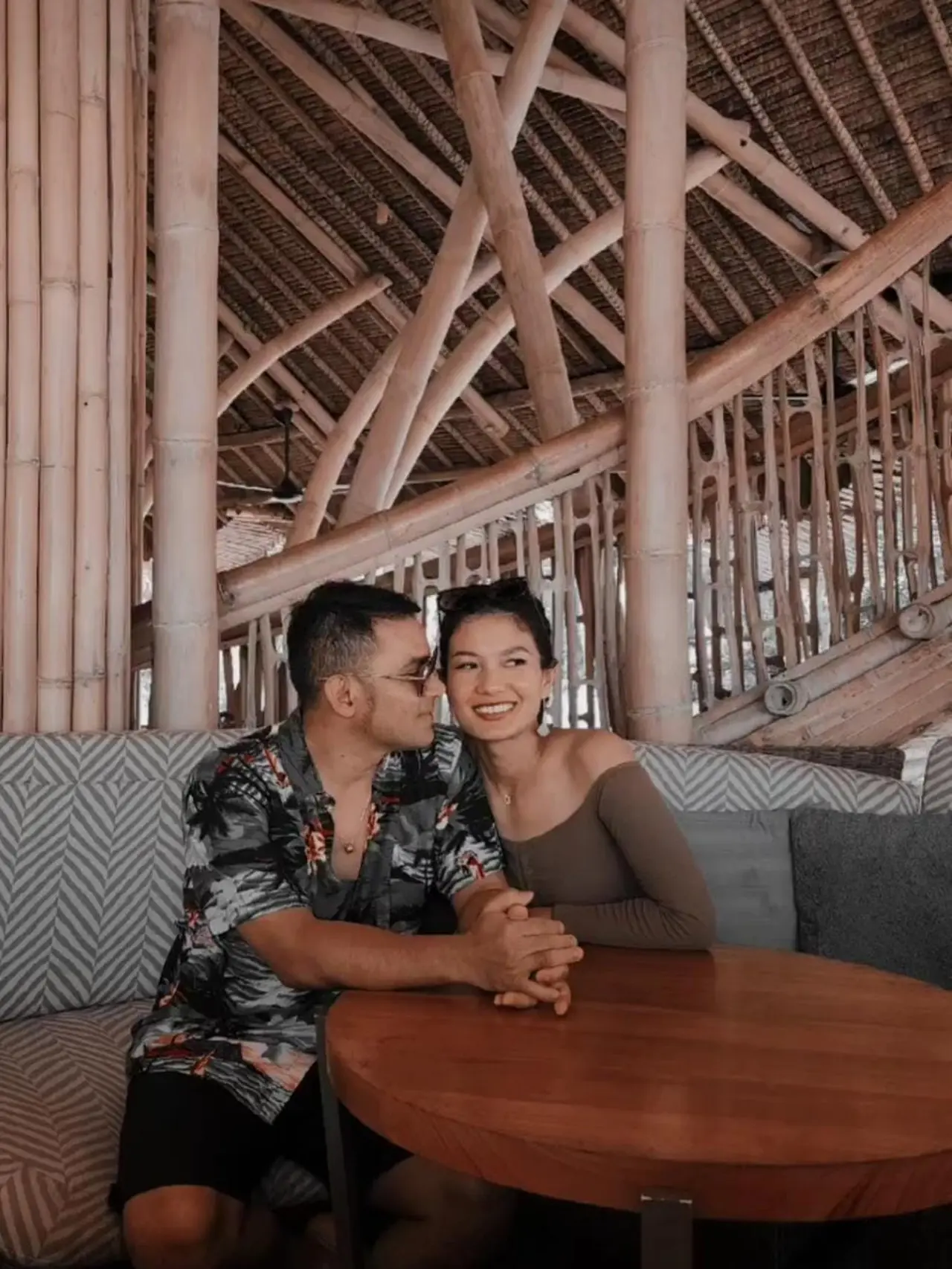 Ramai Jadi Sorotan, Intip 8 Romantisme Judika dan Istri