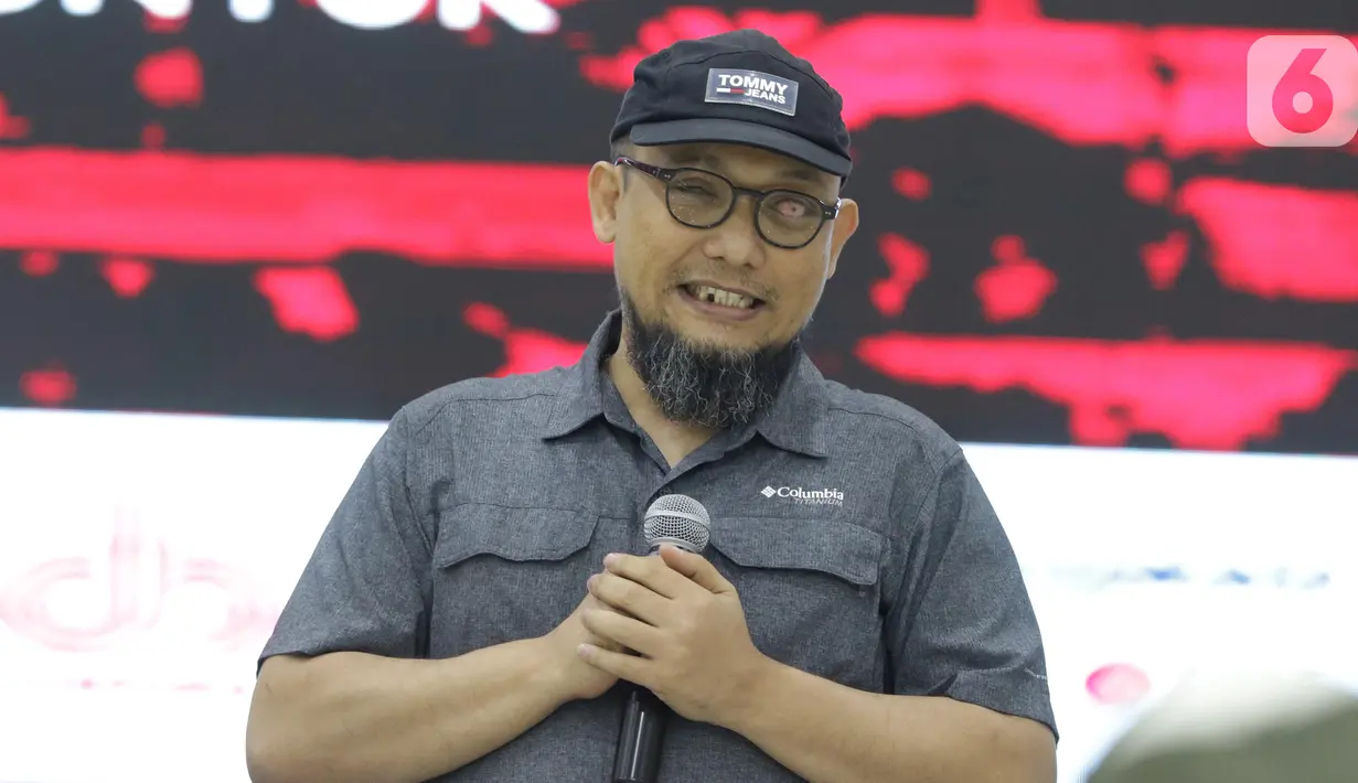 FOTO: Penampilan Novel Baswedan Saat Jadi Pembicara Pada Gathering Nasional Turuntangan - Foto ...