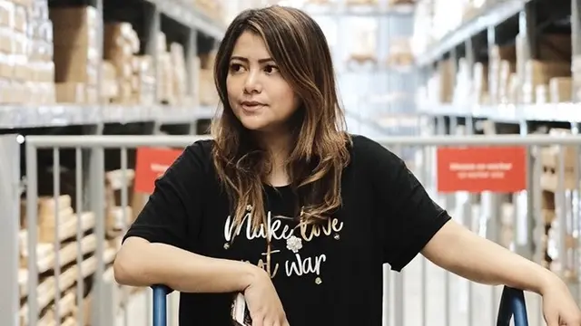 7 Potret Wina Natalia, Mantan Istri Wishnutama yang Beri Dukungan Jadi ...