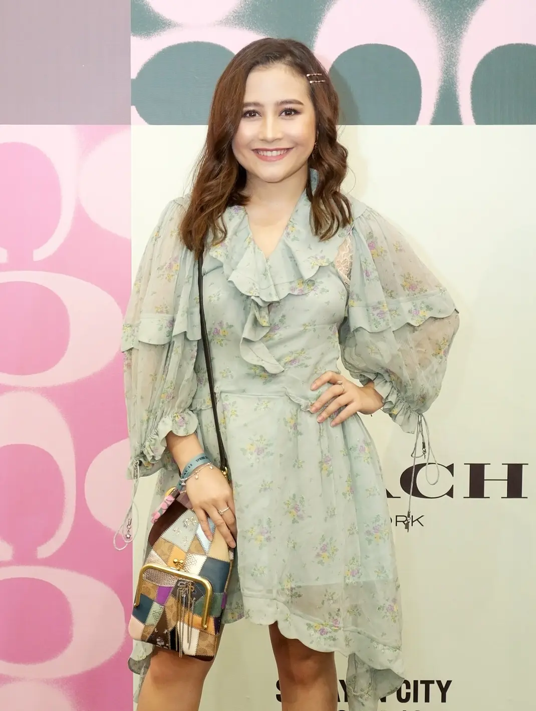 Prilly Latuconsina Tanggapi Kabar Miring Soal Hubungannya dengan Maxime ...