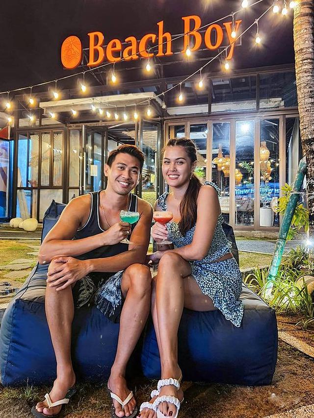 7 Potret Kebersamaan Rebecca Tamara dan Hessel Steven saat Liburan di Bali