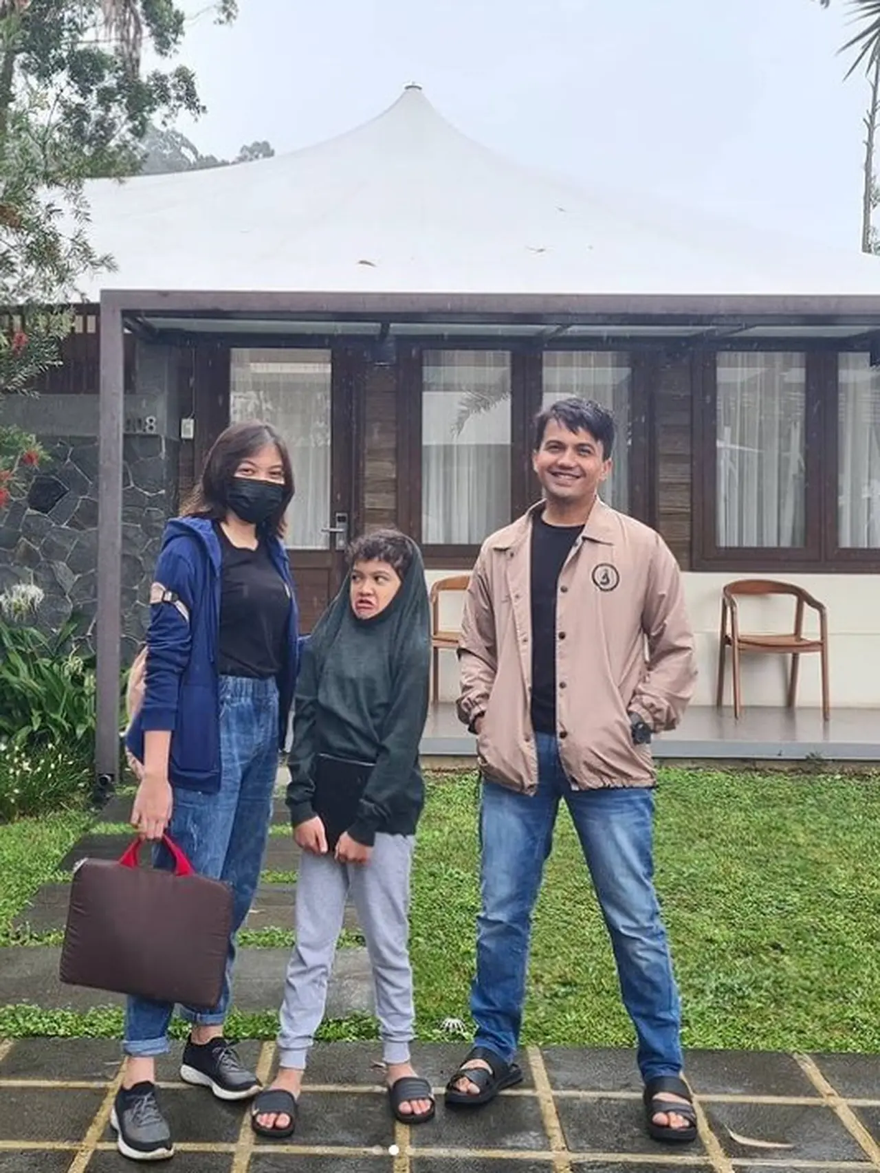 7 Potret Terkini Sahrul Gunawan dan Anak-Anaknya, Ada yang Sudah ...