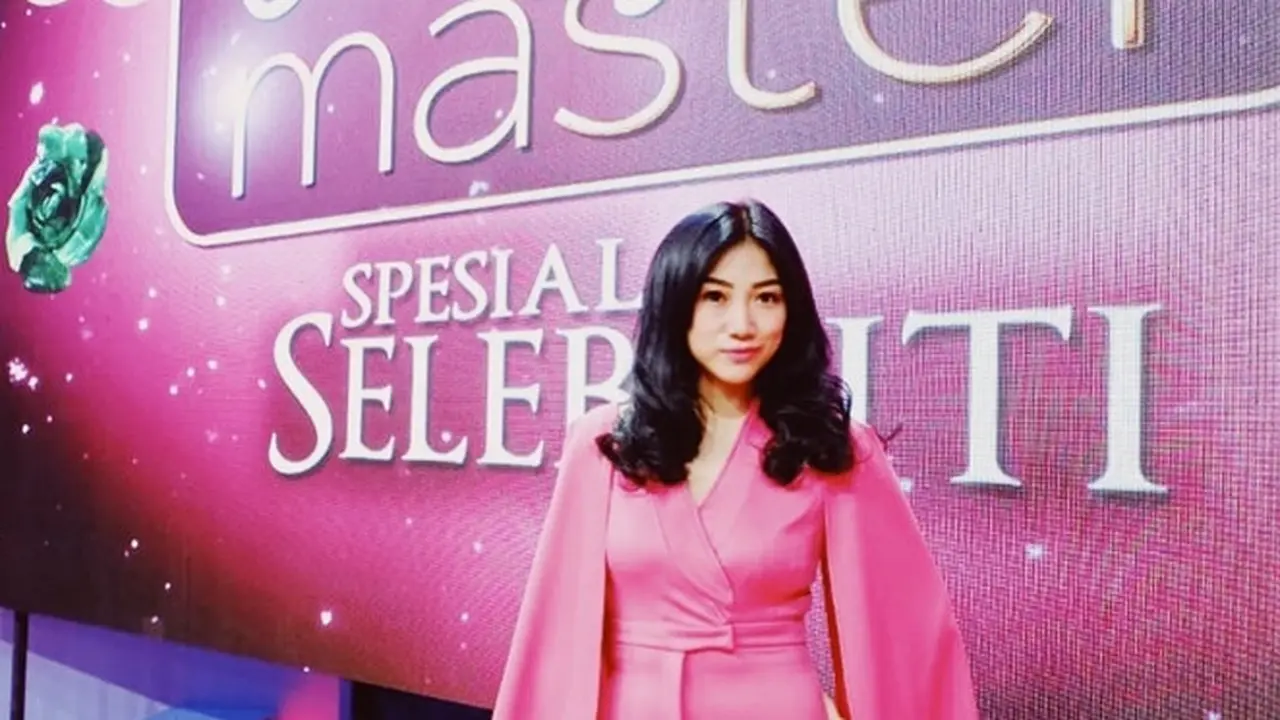 Dikenal Galak, Ini 6 Potret Manis Chef Vania Wibisono Juri Cooking ...