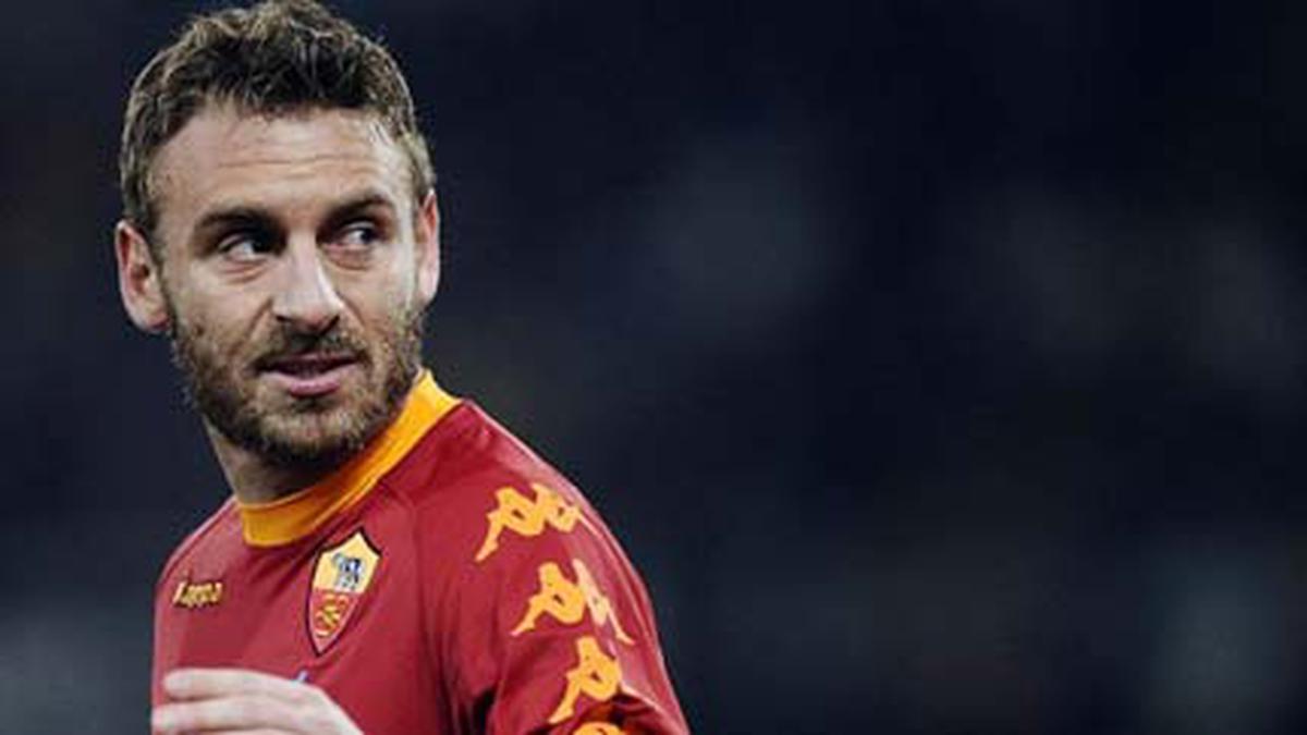 Kontrak Baru De Rossi - Bola Liputan6.com