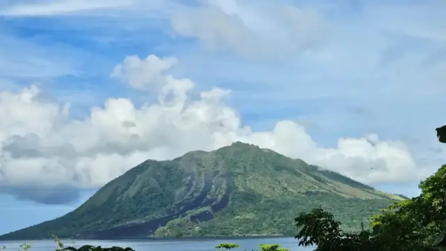 Top 3 Berita Hari Ini: 6 Fakta Menarik Gunung Ruang di Kepulauan ...