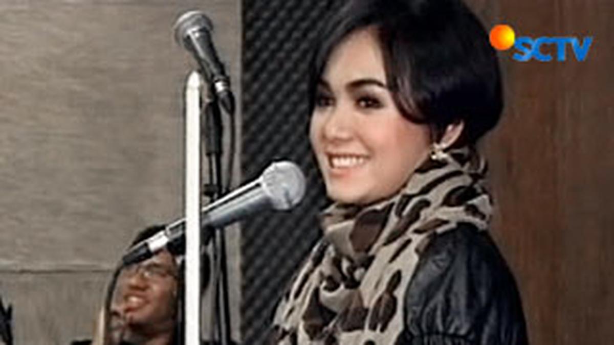 Yuni Shara: Raul Lemos Berstatus Duda - ShowBiz Liputan6.com