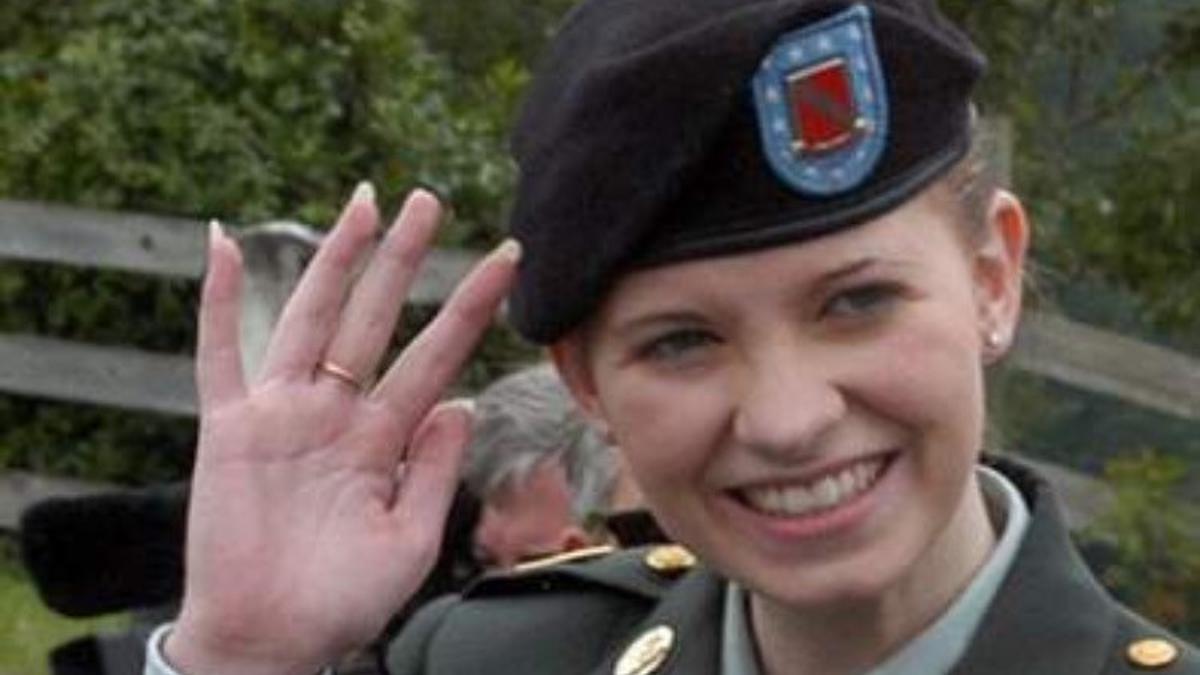 22 Juli 2003: Kontroversi Kisah Pahlawan Little Girl Rambo, Prajurit AS ...