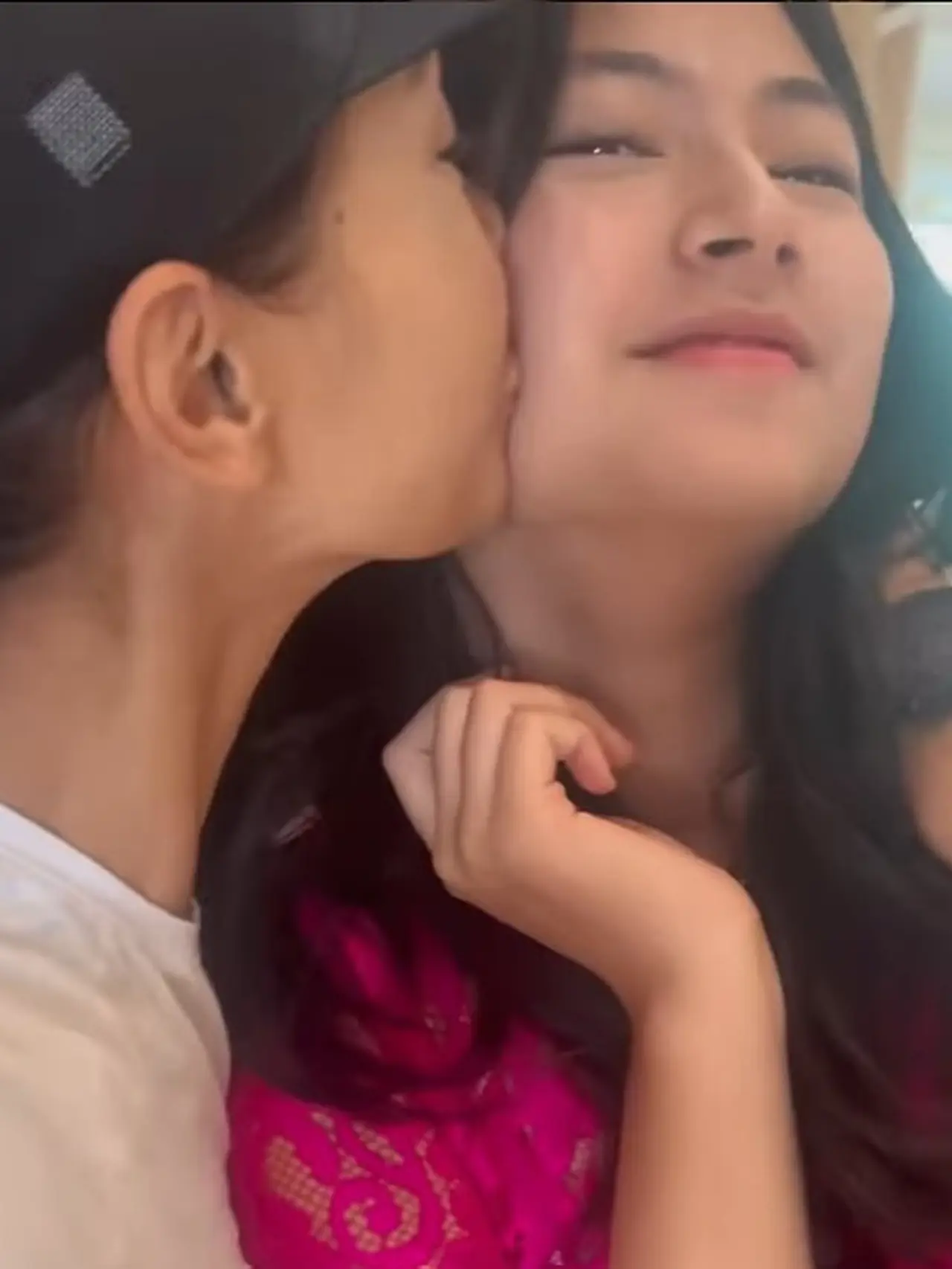 6 Potret Nuala, Putri Nadia Mulya yang Sudah Besar dan Cantik Banget - Entertainment Fimela.com