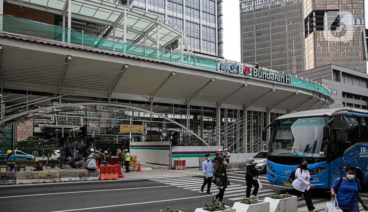 Pembangunan Halte TransJakarta Bundaran HI Terus Berjalan di Tengah ...