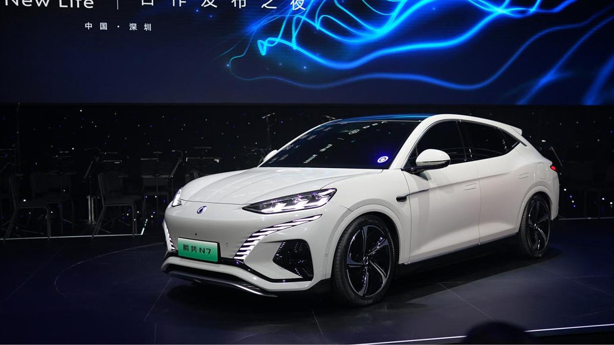 BYD Kenalkan SUV Listrik Mewah Denza N7 dengan Teknologi Canggih