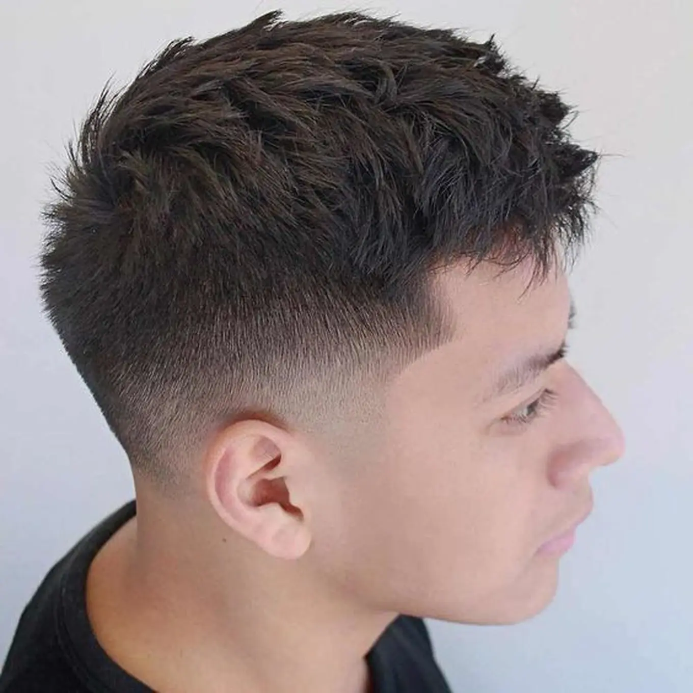 10 Model Potongan Rambut Pria yang Bikin Penampilan Makin Good Looking ...