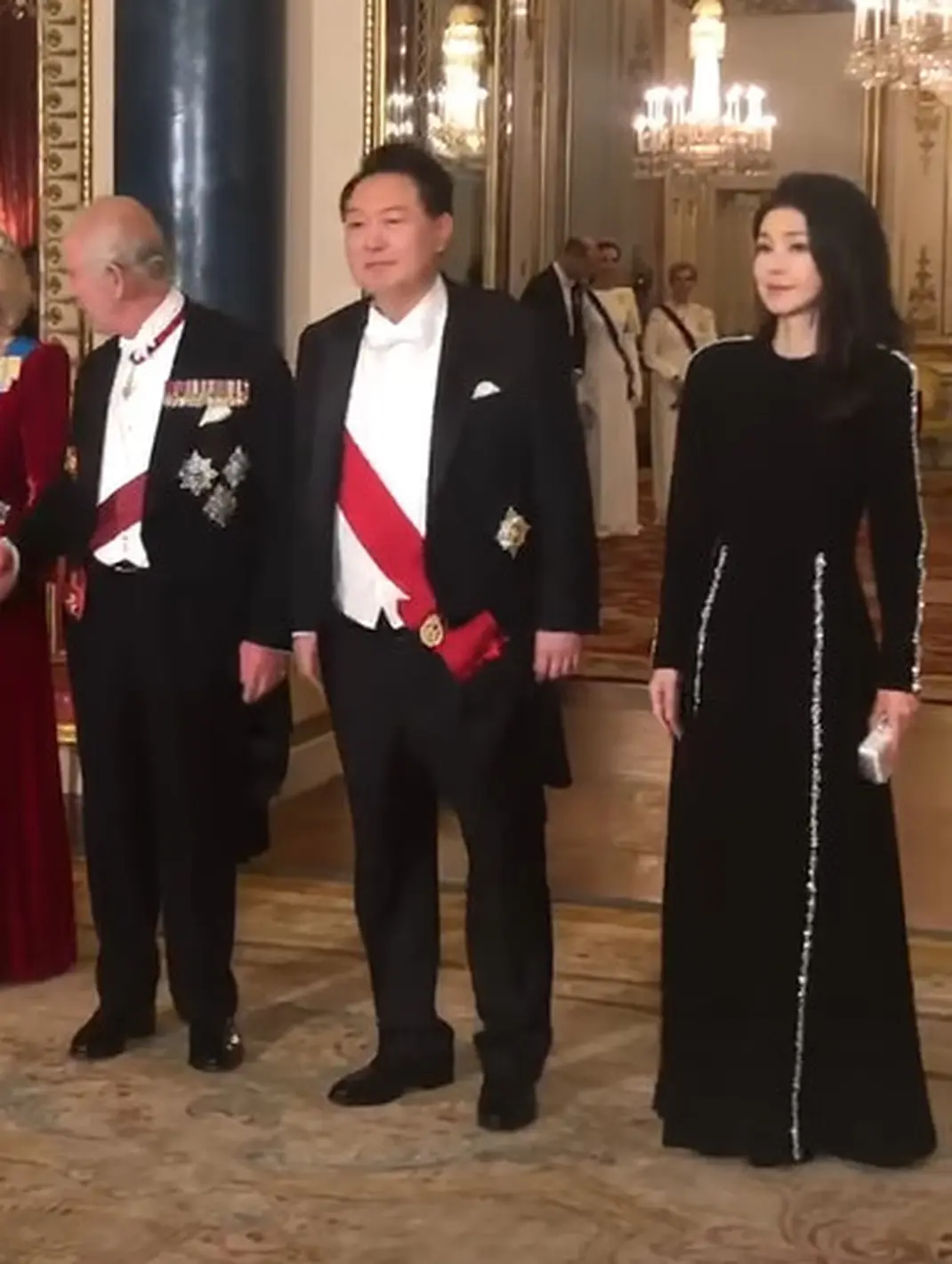 Adu Gaya Glamor Khas Princess dari Permaisuri Camilla, Kate Middleton ...