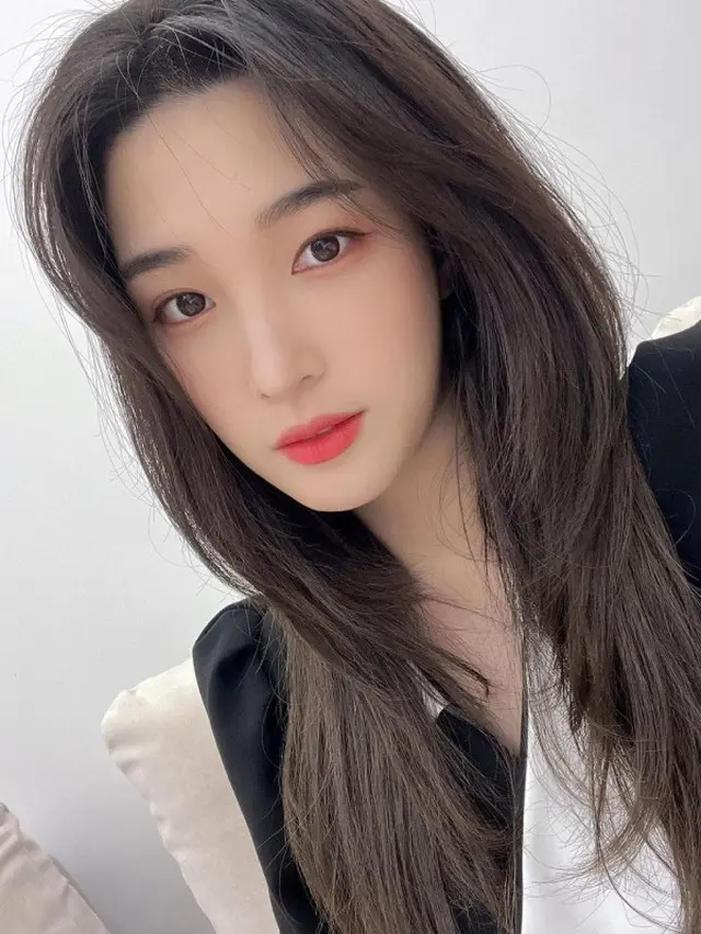 Yulhee Nikah dengan Choi Min Hwan di Usia 20, Jadikannya Idol Kpop ...