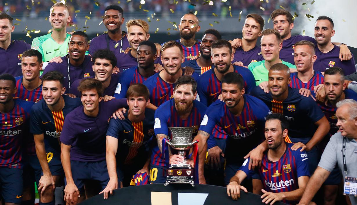 FOTO: Selebrasi Pemain Barcelona Raih Piala Super Spanyol - Foto ...