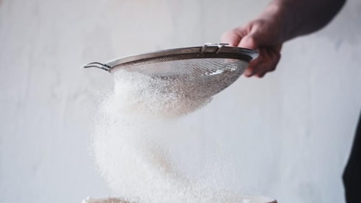 Penulis Gobind Vashdev Inspeksi Gula pada Selai Coklat Kacang, Begini ...