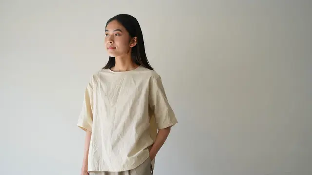 9 Inspirasi Outfit Ibu Rumah Tangga 2025 yang Simpel tapi Stylish, Anti ...