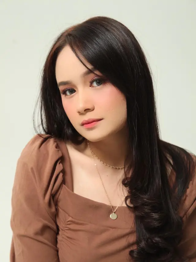 Chintya Gabriella Siap Berikan Warna Baru di Industri Musik Setelah Resmi Bergabung dengan ...