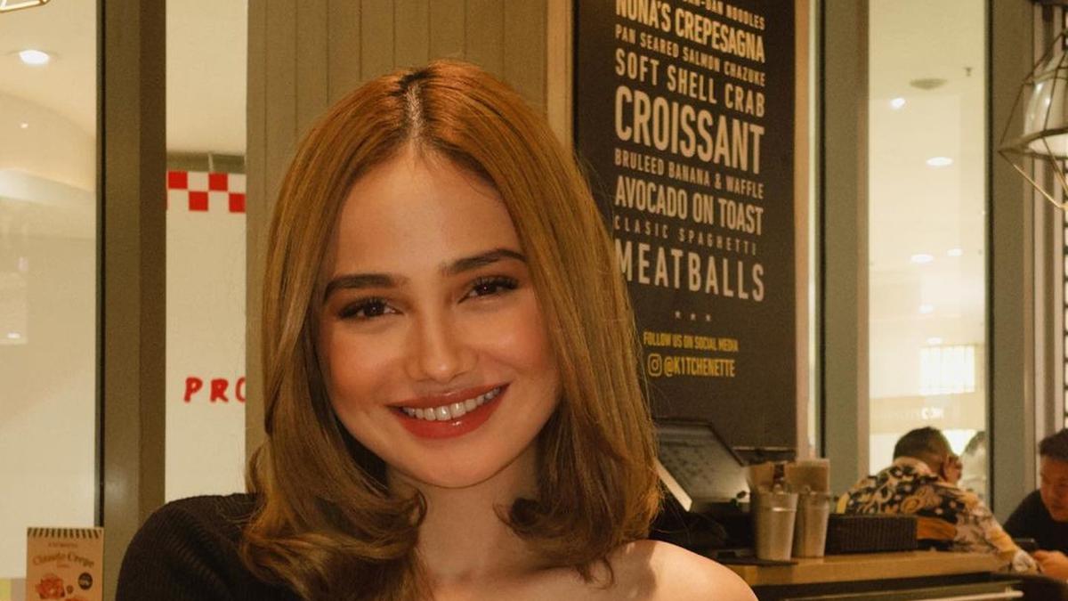 Syifa Hadju Tampil dengan Makeup Super Simple, Senyum Manis Bikin Makin ...