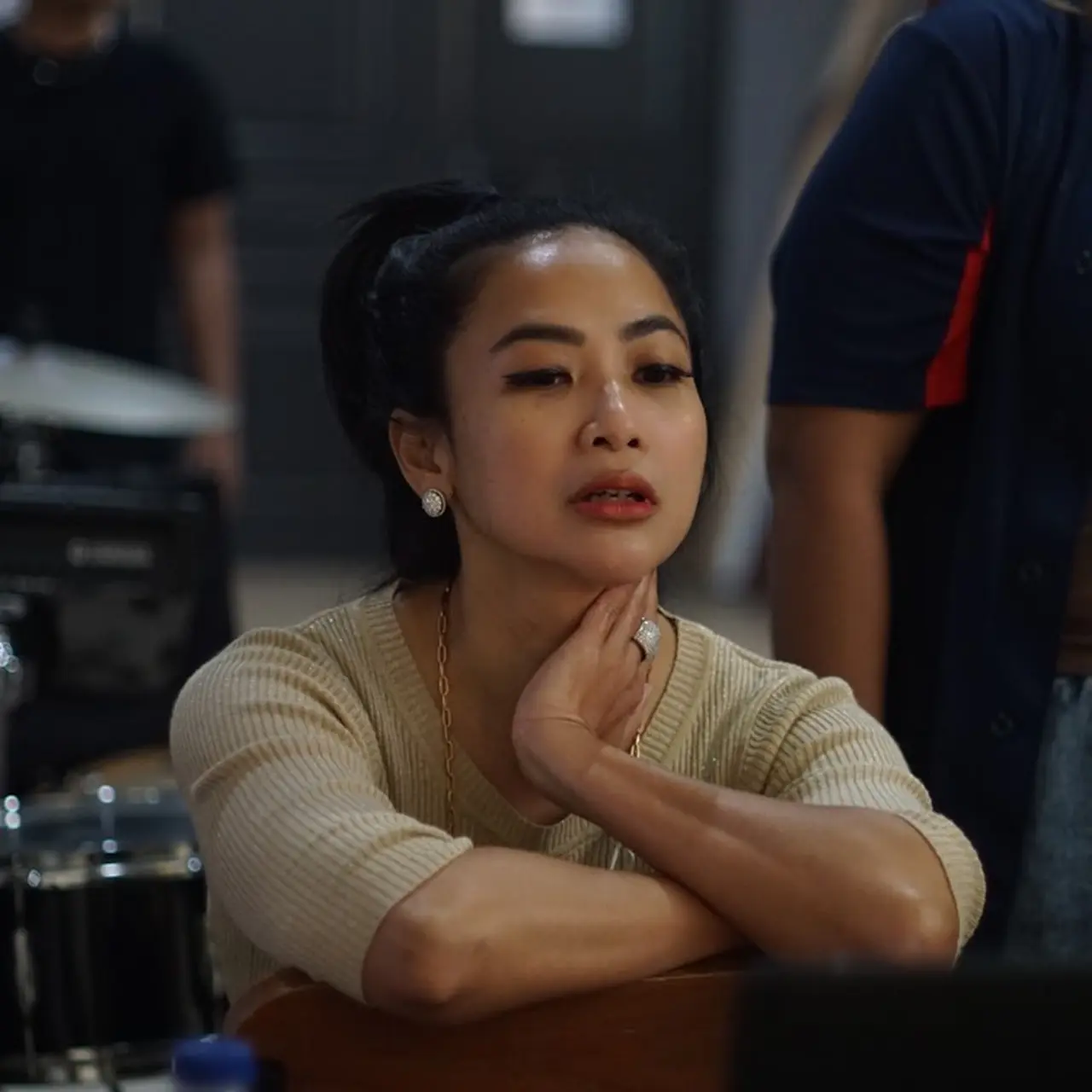 Deolipa Yumara Polisikan Presenter Feni Rose atas Dugaan Pencemaran Nama Baik - ShowBiz Liputan6.com