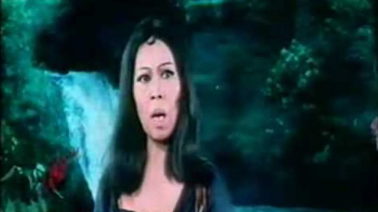 Profil Ellya Khadam Pelantun Boneka Dari India yang Jadi Google Doodle ...