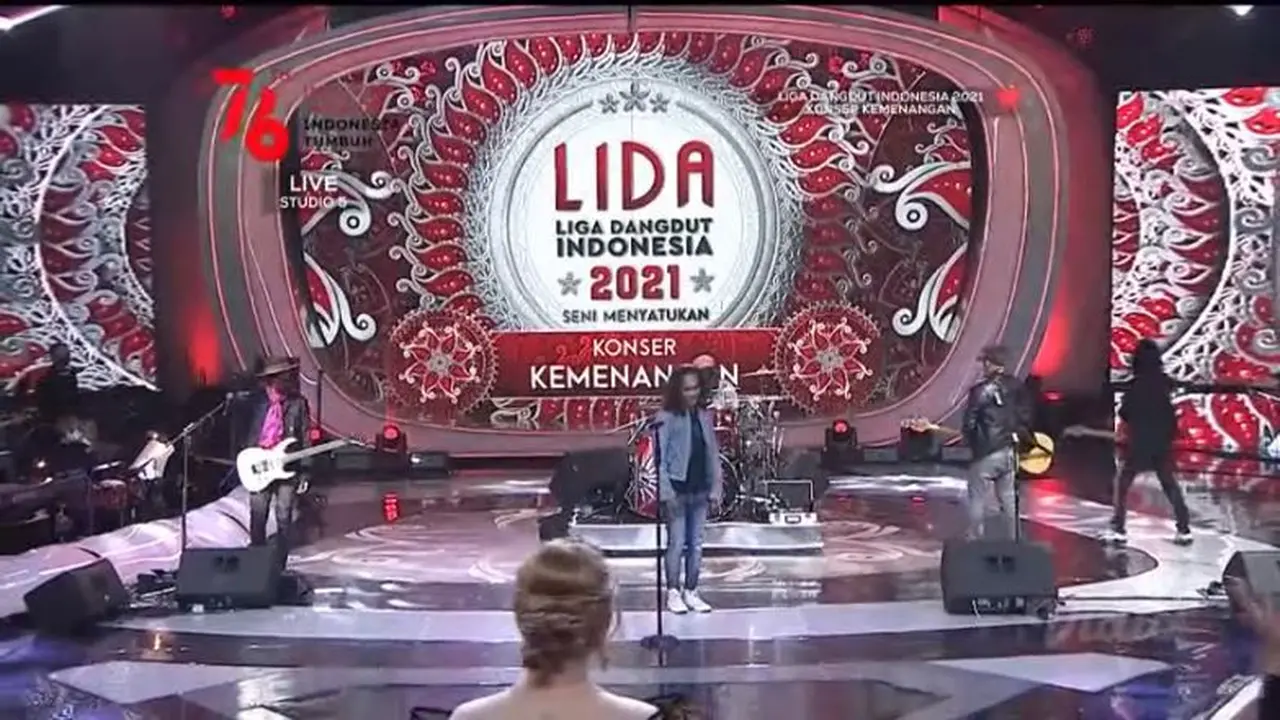 Duet dengan Slank, Ratna Didoakan Jadi Pemenang LIDA 2021 - ShowBiz ...