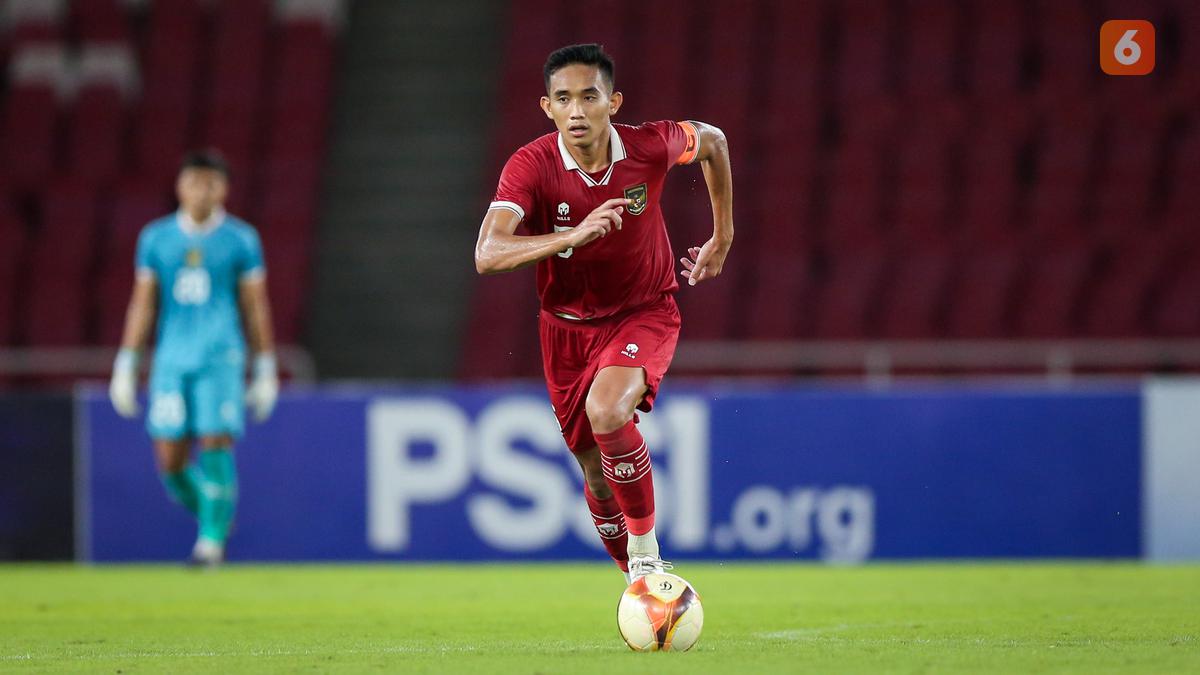 Rapatkan Pertahanan, Persija Jakarta Resmi Rekrut Rizky Ridho - Bola ...
