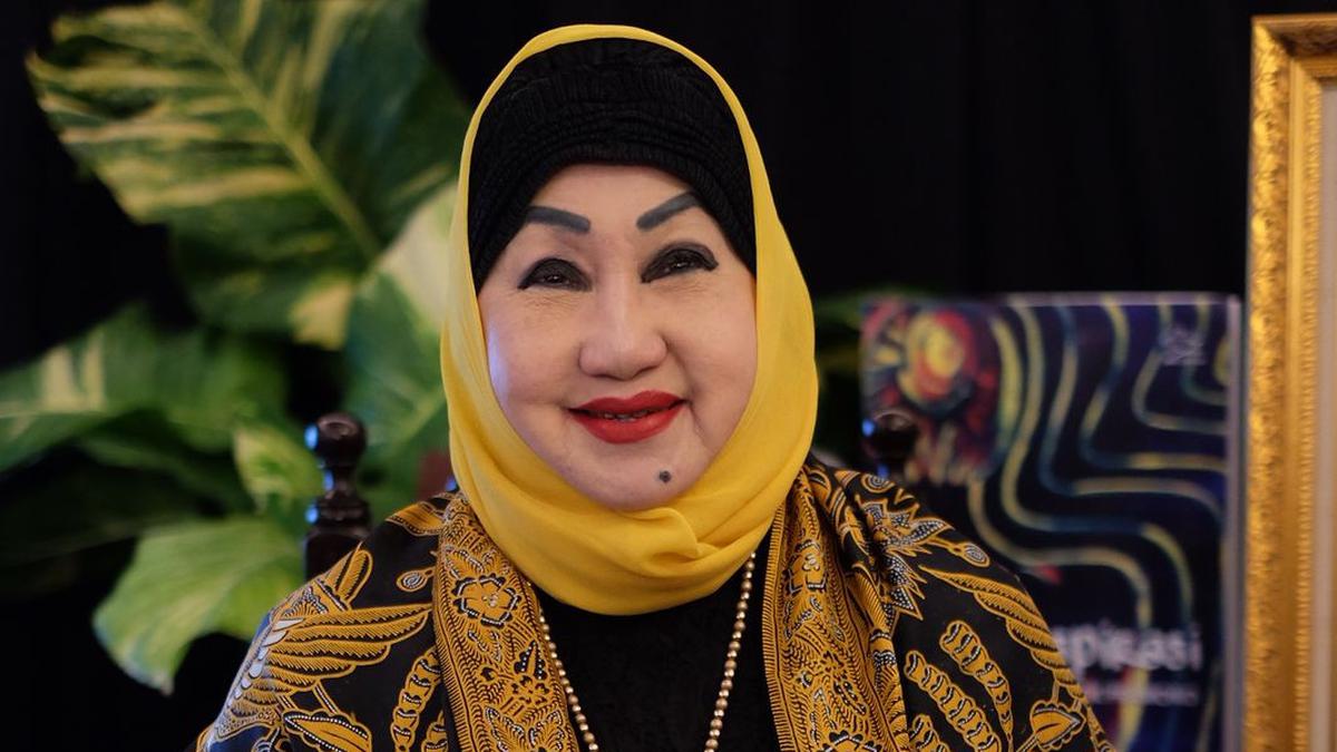 Dewi Motik Pramono: 75 Tahun Inspirasi, Buku dan Galeri Seni