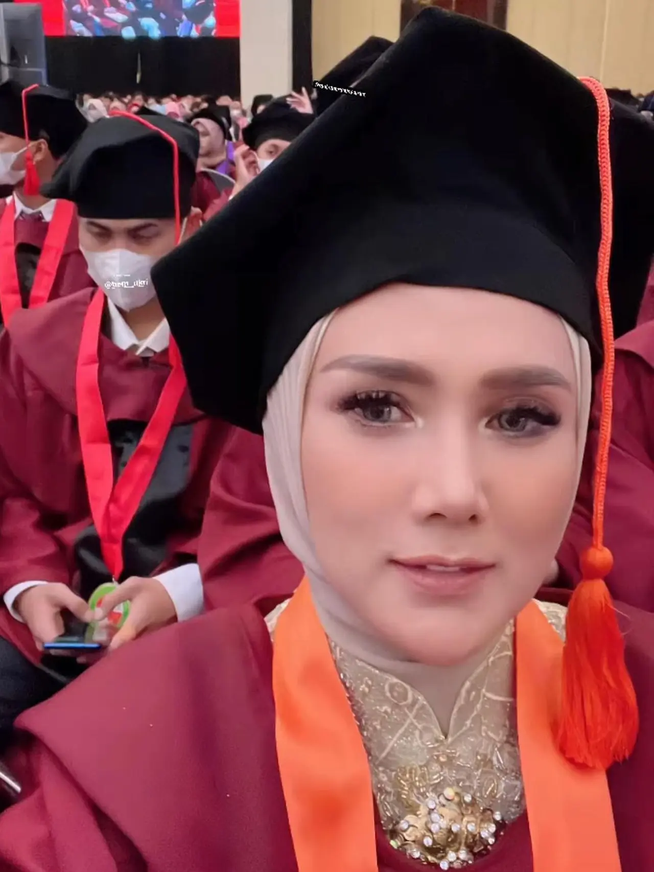 Mulan Jameela Akhirnya Wisuda S1, Kenang Sulitnya Kuliah Online: Emak ...