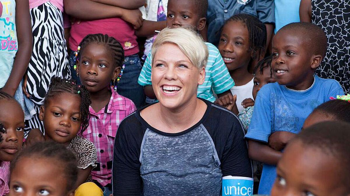Pink Terpilih jadi Duta UNICEF - ShowBiz Liputan6.com