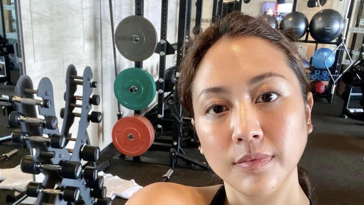 6 Penampilan Sherina yang Semakin Fit dan Glowing, Tak Ragu Tampil Bare ...