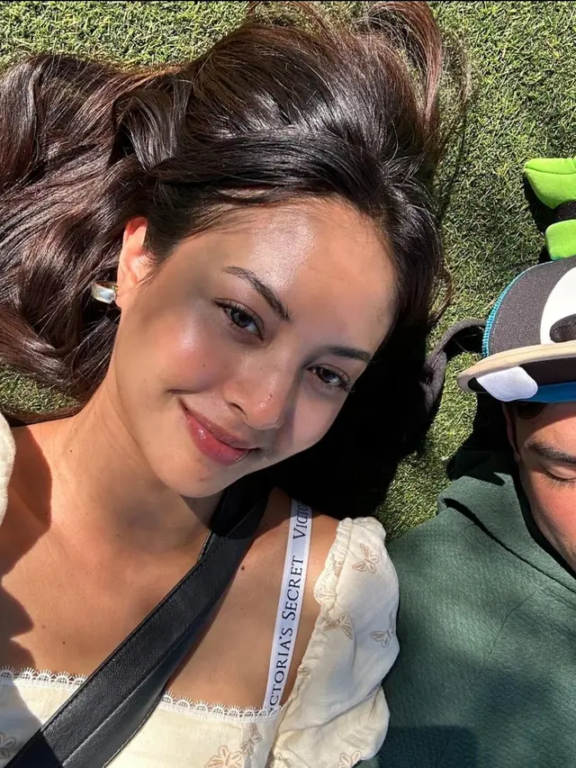 7 Potret Aurelie Moeremans dan Tyler Bigenho Resmi Pacaran, Sama-Sama ...