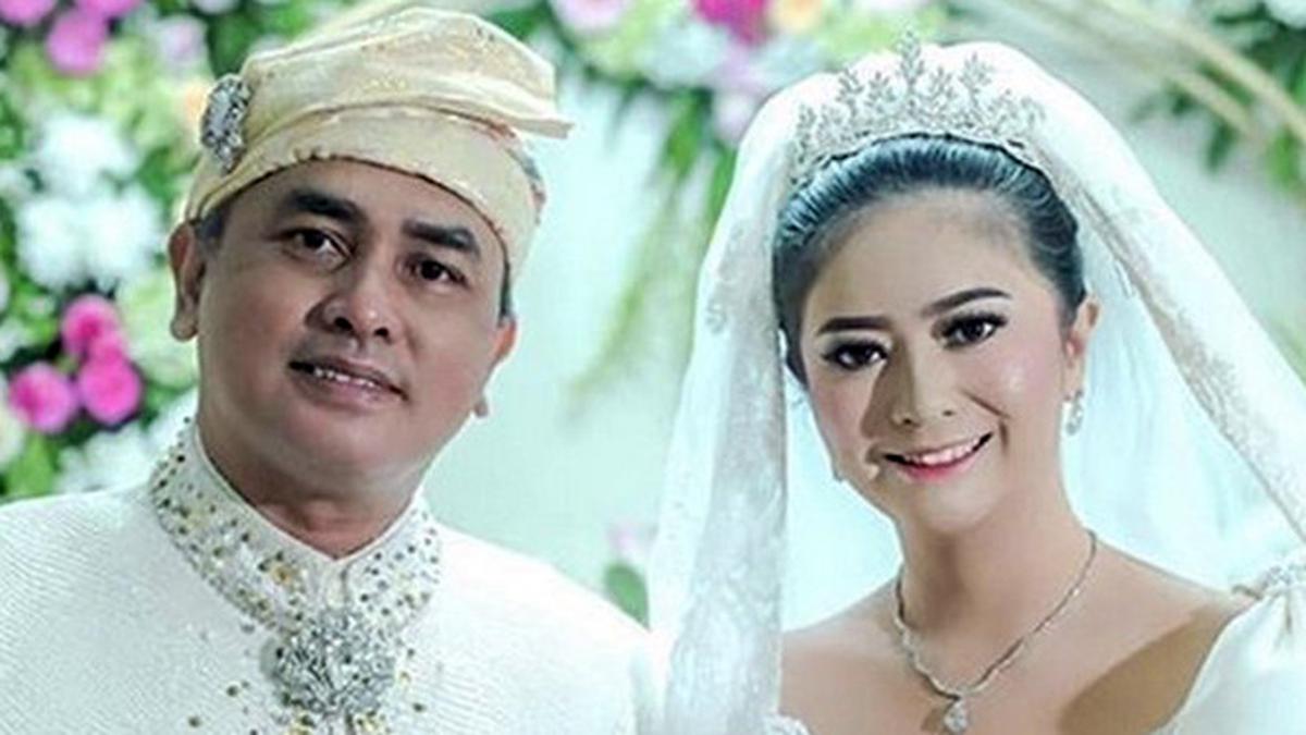 Cerita Qory Sandioriva yang Ternyata Menikahi Bosnya Sendiri