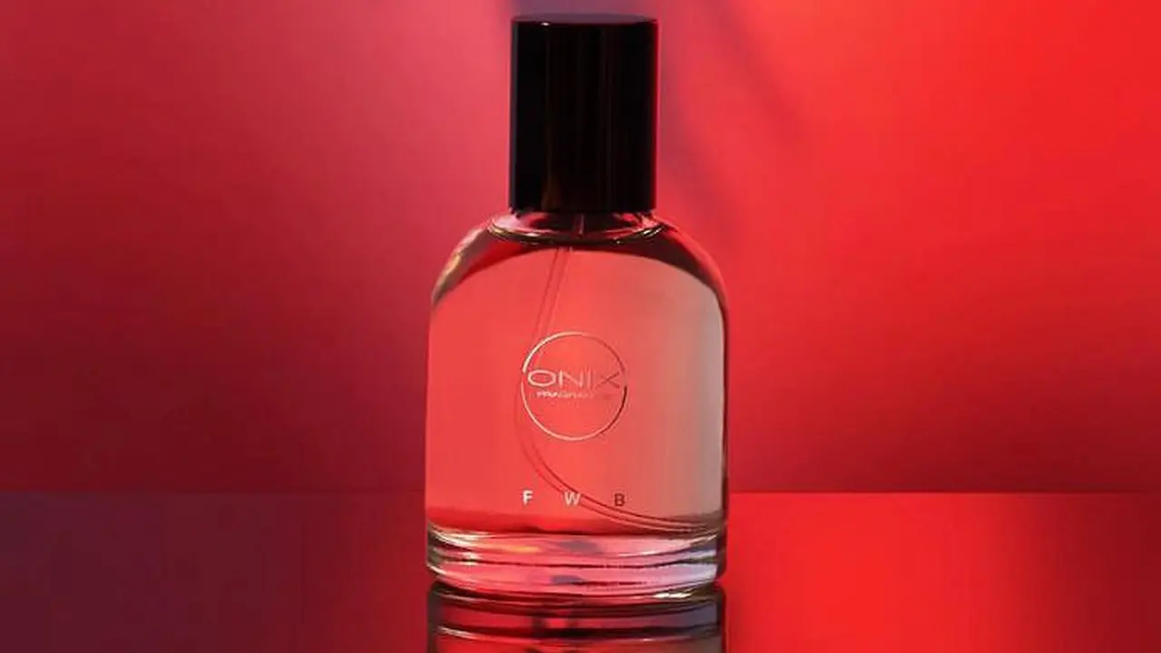 5 Rekomendasi Parfum Brand Lokal, Enggak Kalah Saing dengan Merek ...