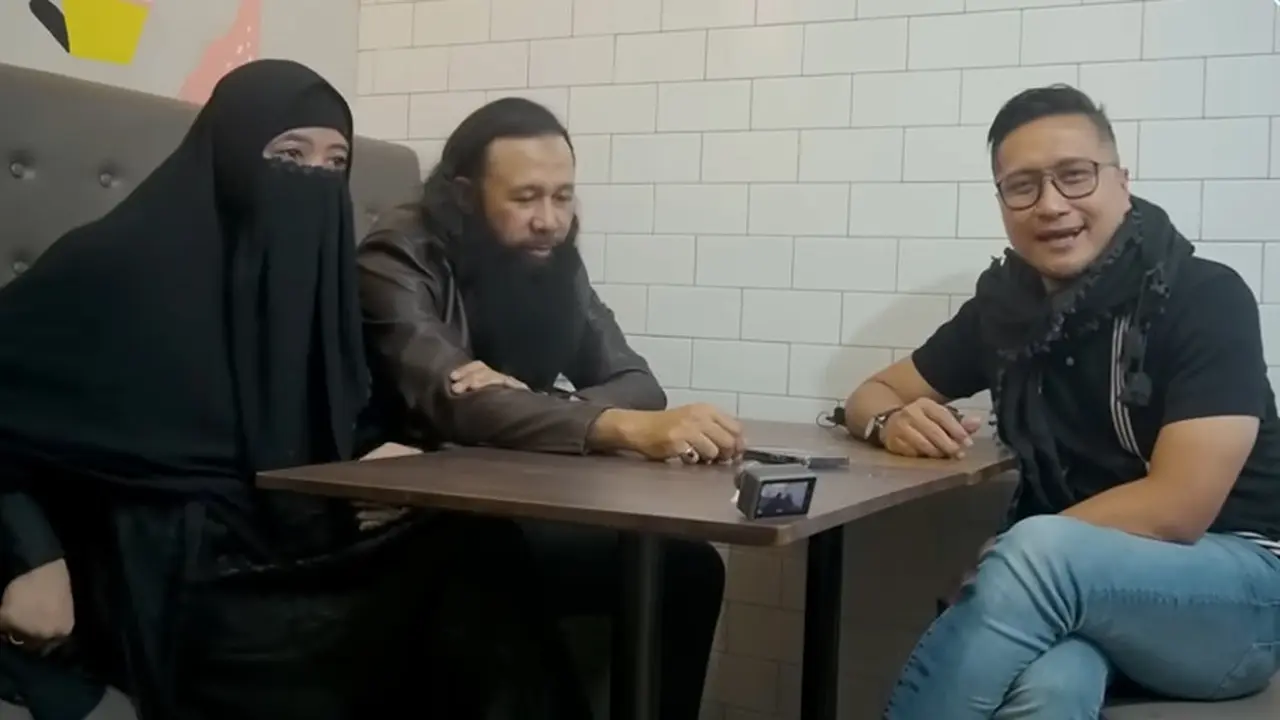 6 Fakta Pernikahan Peggy Melati Sukma, Bertemu Hanya Sekali dan Profil Suami