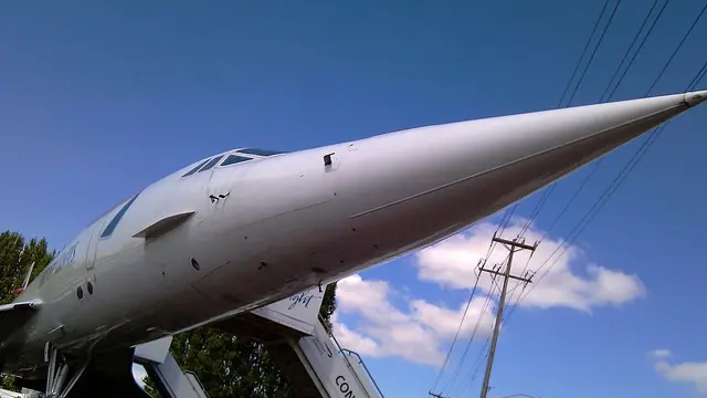 2-3-1969: Pesawat Supersonik Concorde yang Ikonik Terbang Perdana ...