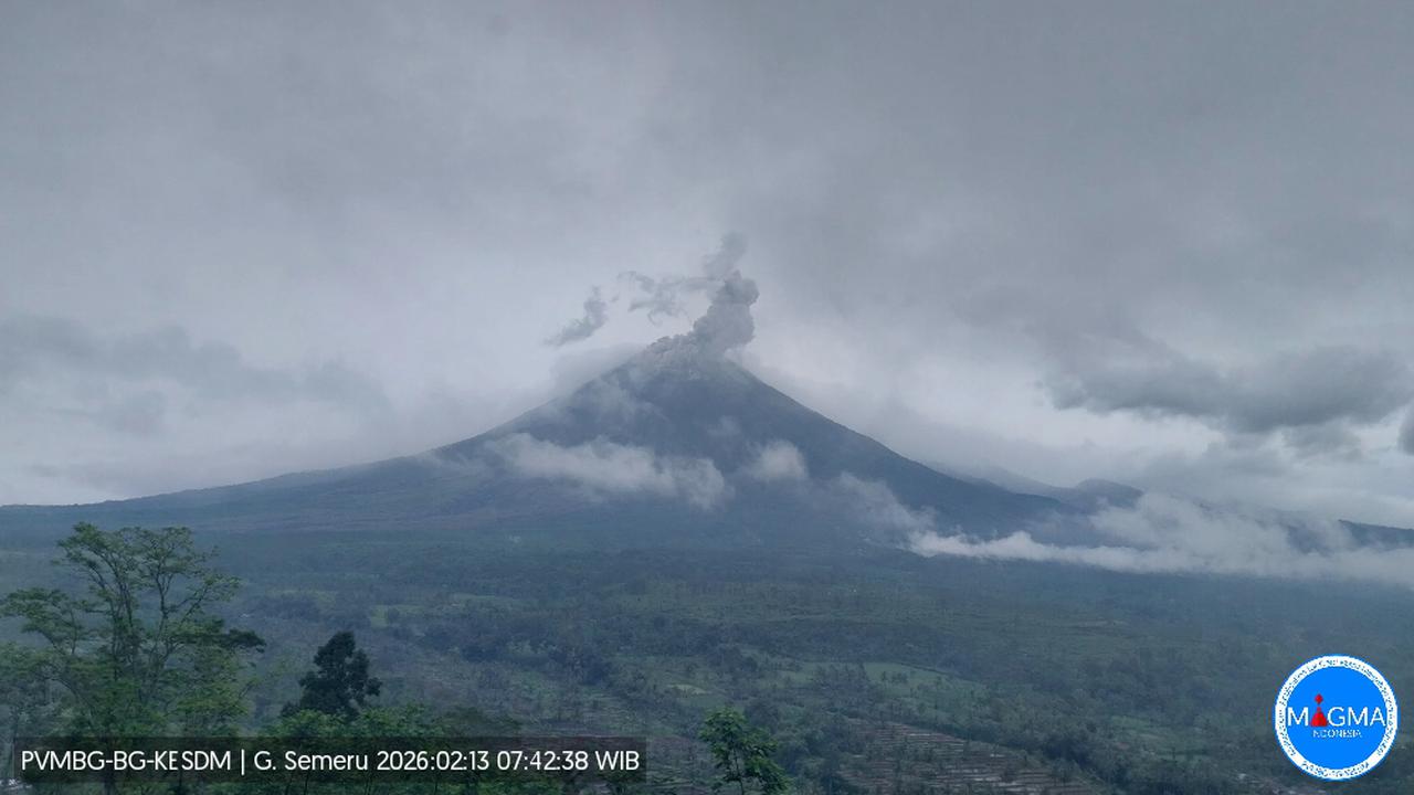 Gunung Semeru Meletus Jumat Pagi 13 Februari 2026, Semburkan Abu ...