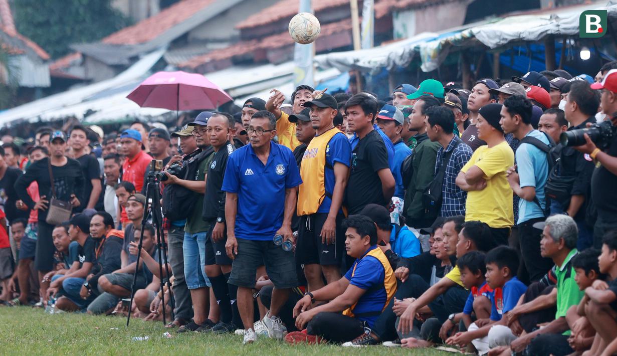 Foto: Sepak Bola Jarak Dekat, Tarkam Selalu Memikat - Indonesia Bola.com