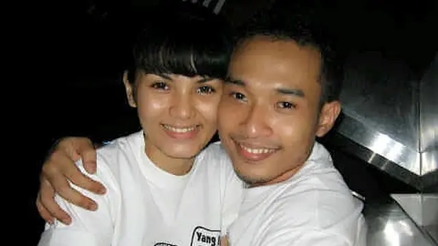 6 Potret Perjalanan Cinta Intan RJ dan Suami, Nikah Setelah Kenal ...