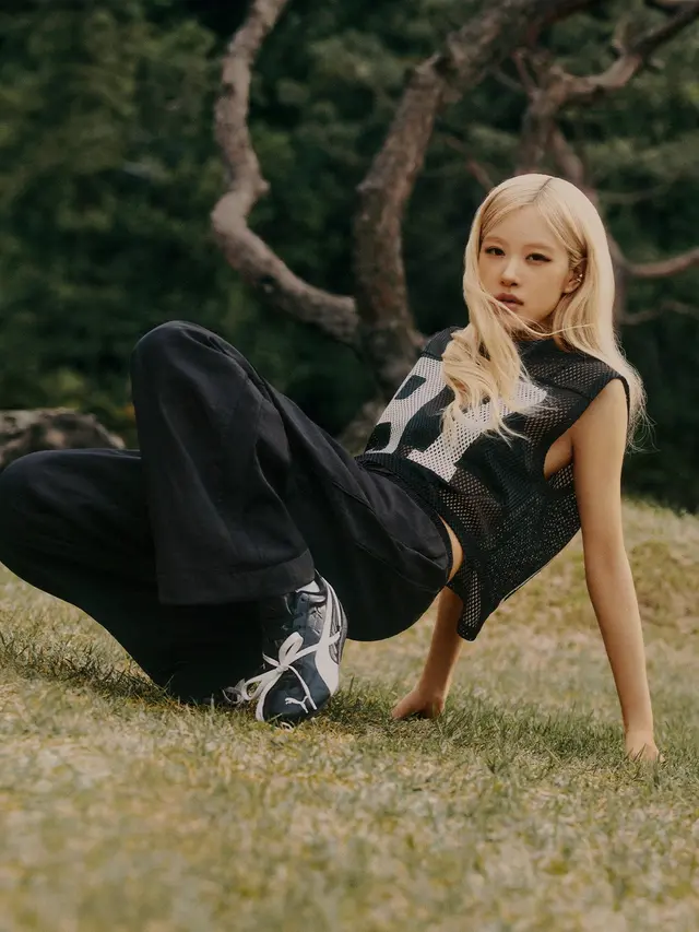 Rose BLACKPINK Berseri-seri dengan Gaun Kuning Mentega di MTV VMAs 2025 ...