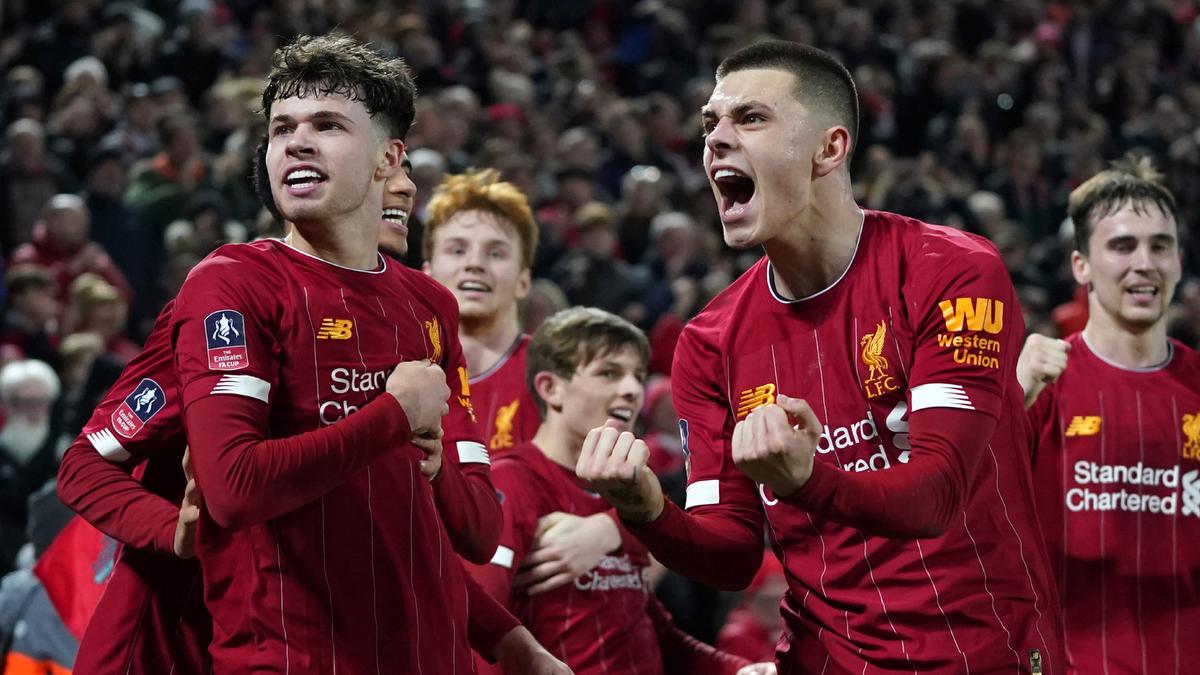 3 Skenario Kelanjutan Premier League, Liverpool Sah Juara?