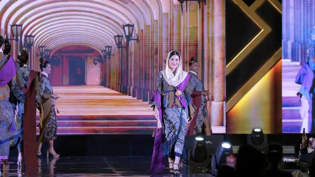 Potret Novita Hardini Kenakan Batik Trenggalek di Cita Cipta 2024 ...